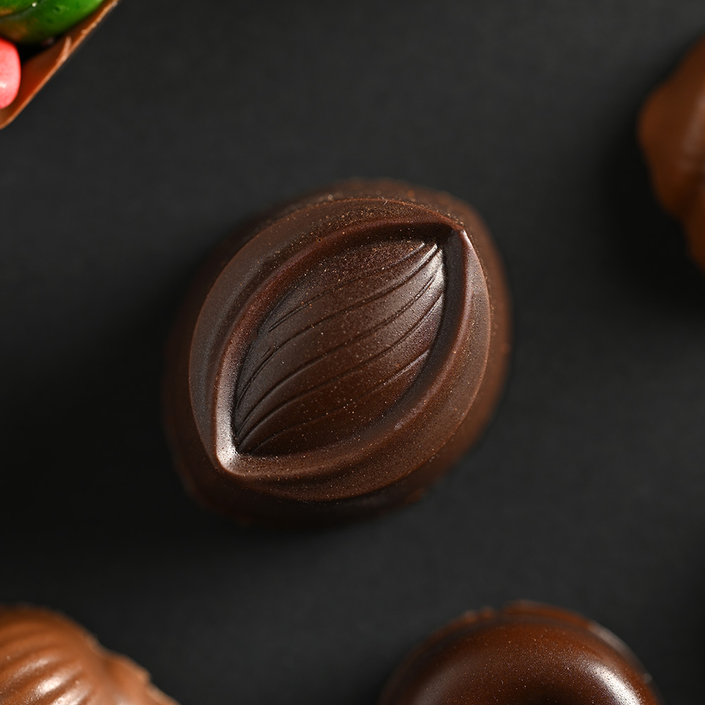 Bitter Çikolatalı Dolgusuz Spesiyal Çikolata - 1 kg